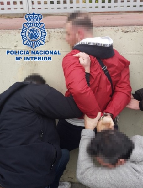 Policía Nacional detiene en Barcelona a un latitanti condenado a cadena ... Policía Nacional detiene en Barcelona a un latitanti condenado a cadena ...